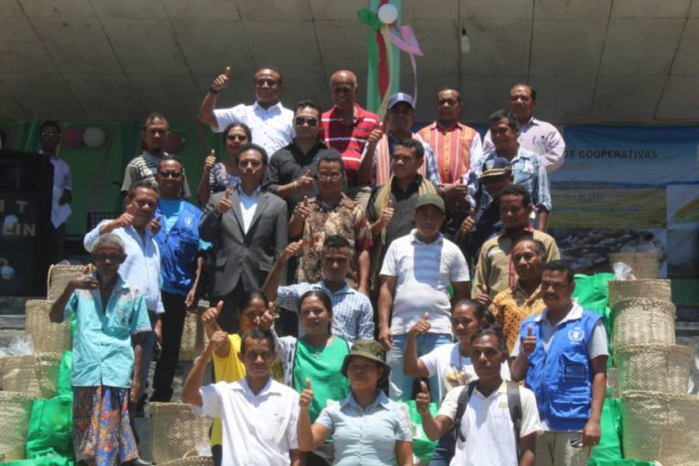 Membru Governu Na’in 7 Fahe Sesta Bázika iha Zumalai - Tempo Timor Suai